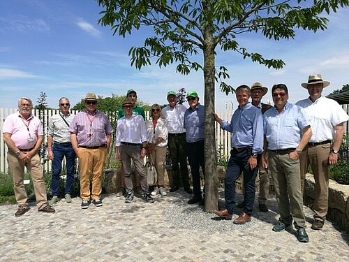 Bund deutscher Baumschulen e.V.: BdB-Präsidium zu Besuch auf der BUGA ...
